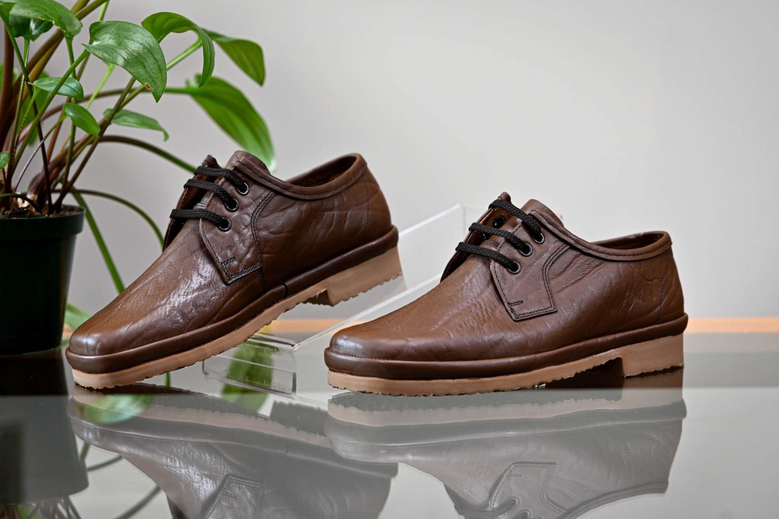 Leather Guide – Grasshoppers